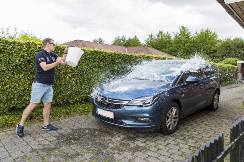 Hjemmevask af bilen skyldes ofte uvidenhed - Vask bil med omtanke Hjemmevask af bilen skyldes ofte uvidenhed - Vask bil med omtanke